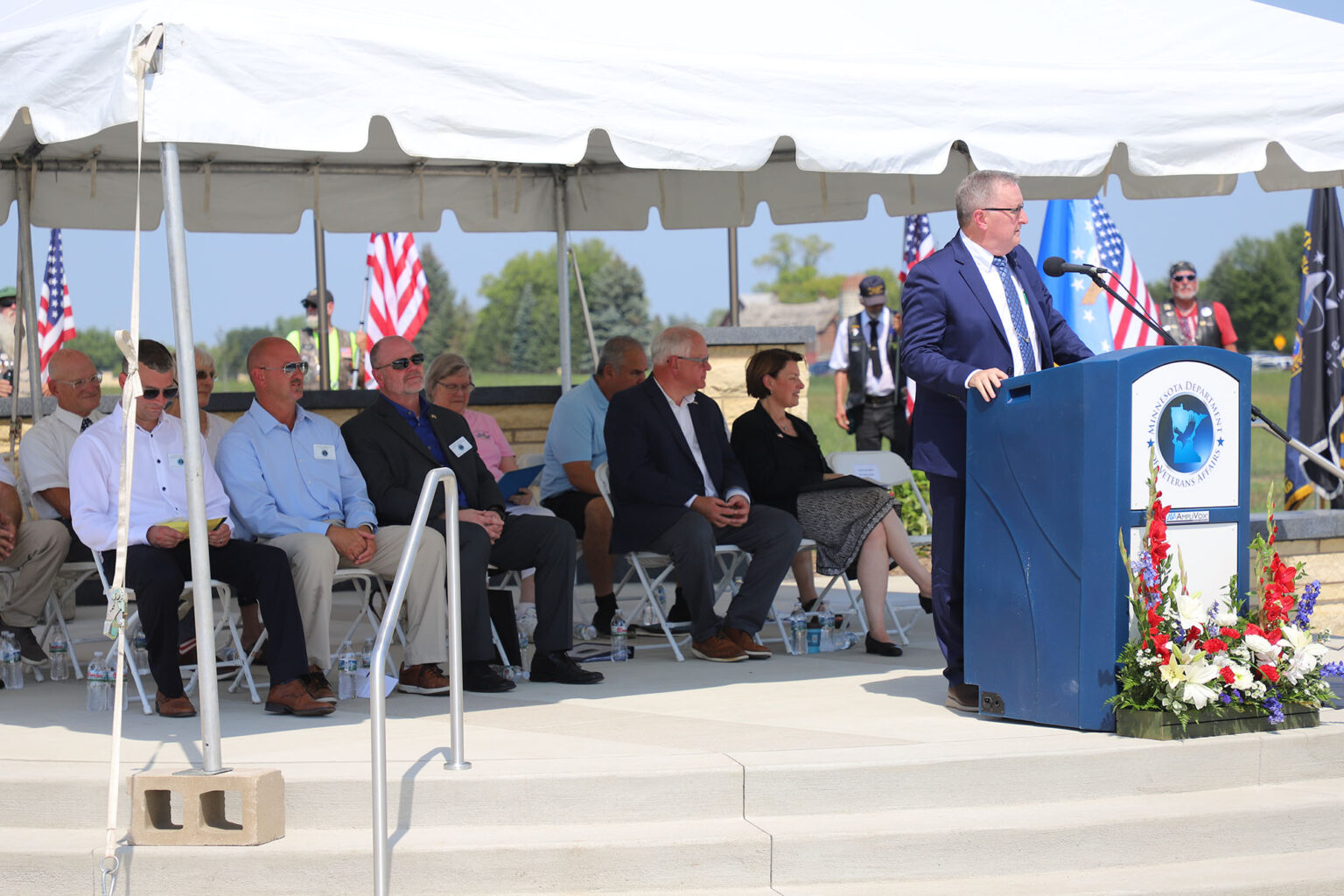 Minnesota dedicates new veterans cemetery in Redwood Falls - The ...